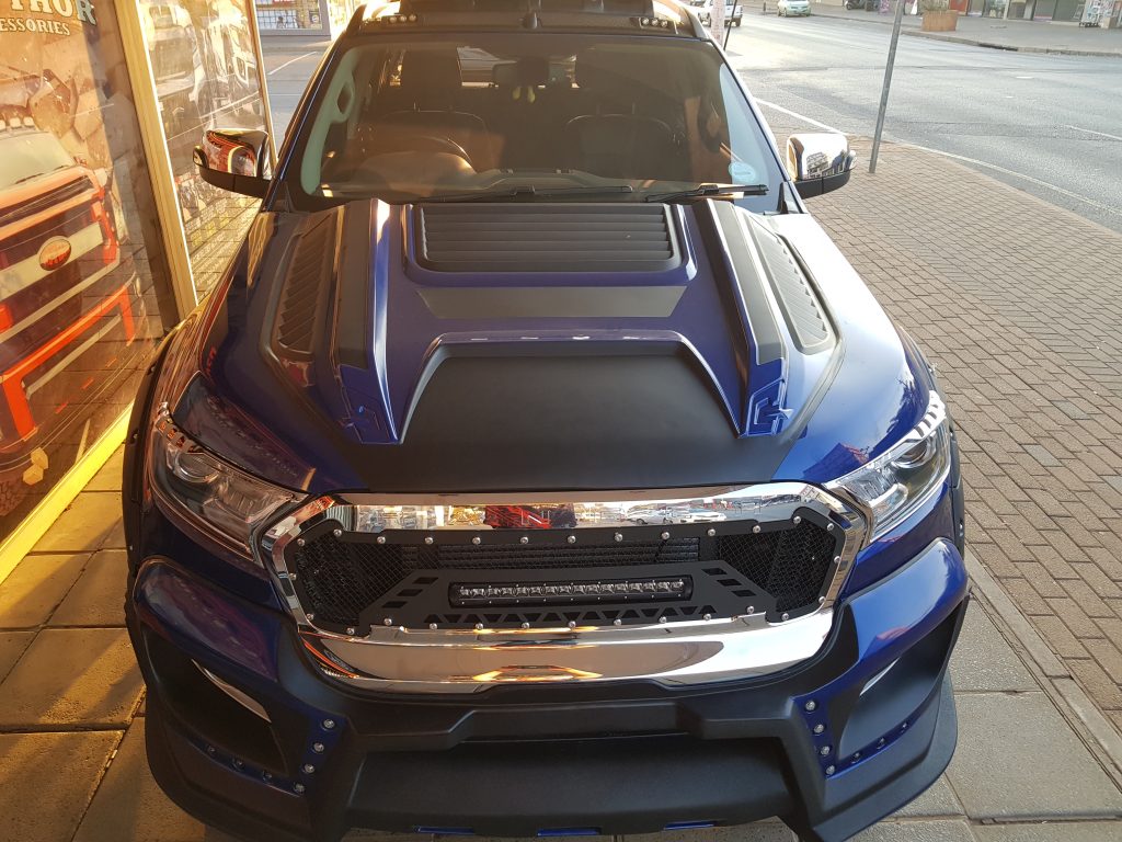 Ford Ranger 2015-2022 Bonnet Scoop V5 (painted) – Mighty Thor Bakkie ...