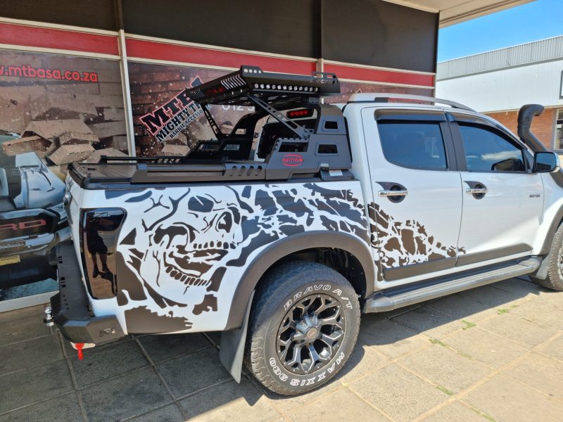 Isuzu D-Max 2016-2021 Body Cladding (Double cab) – Mighty Thor Bakkie ...