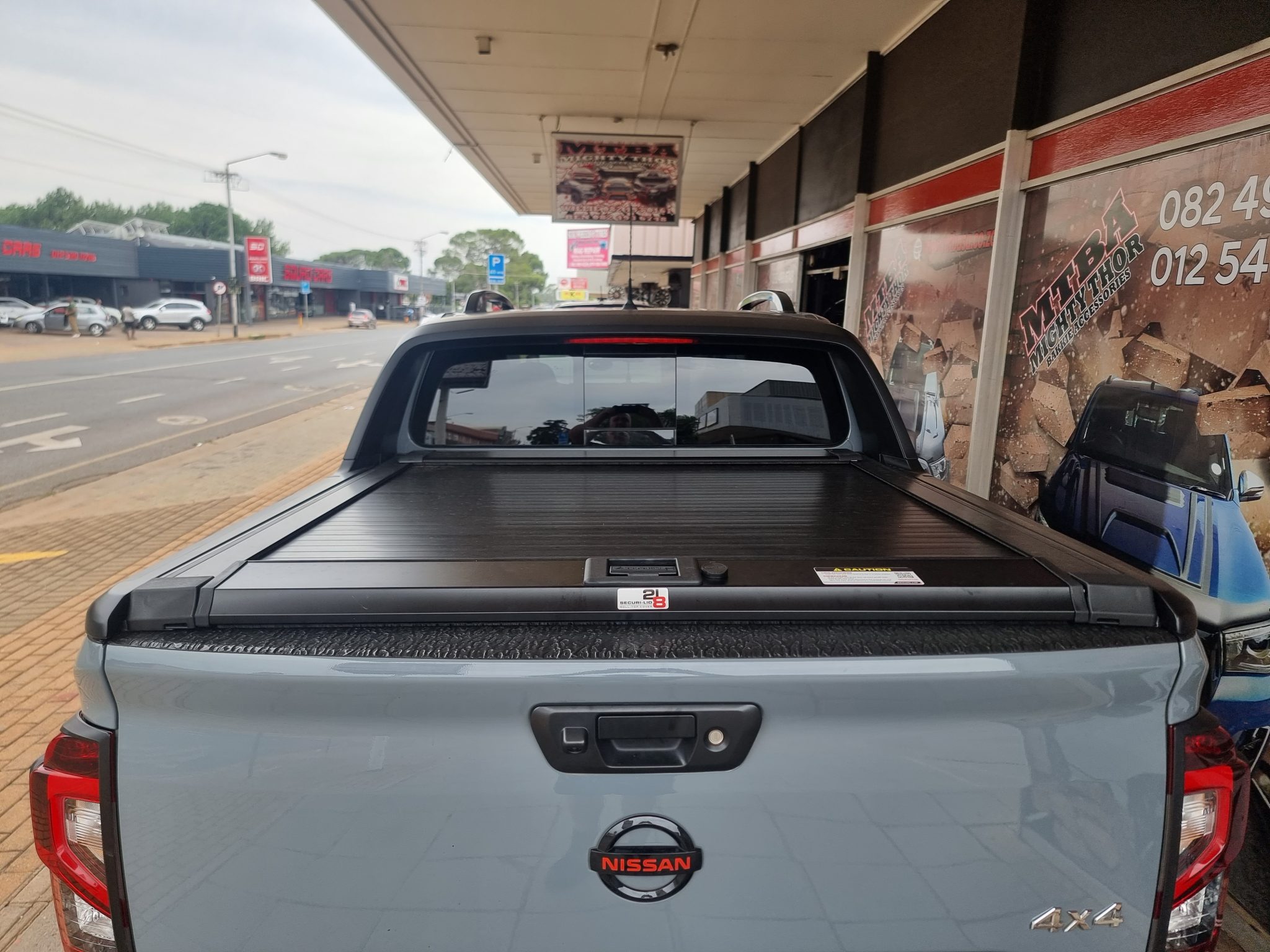 Nissan Navara 2021+ Securi-Lid (Double Cab) SL-M – Mighty Thor Bakkie ...