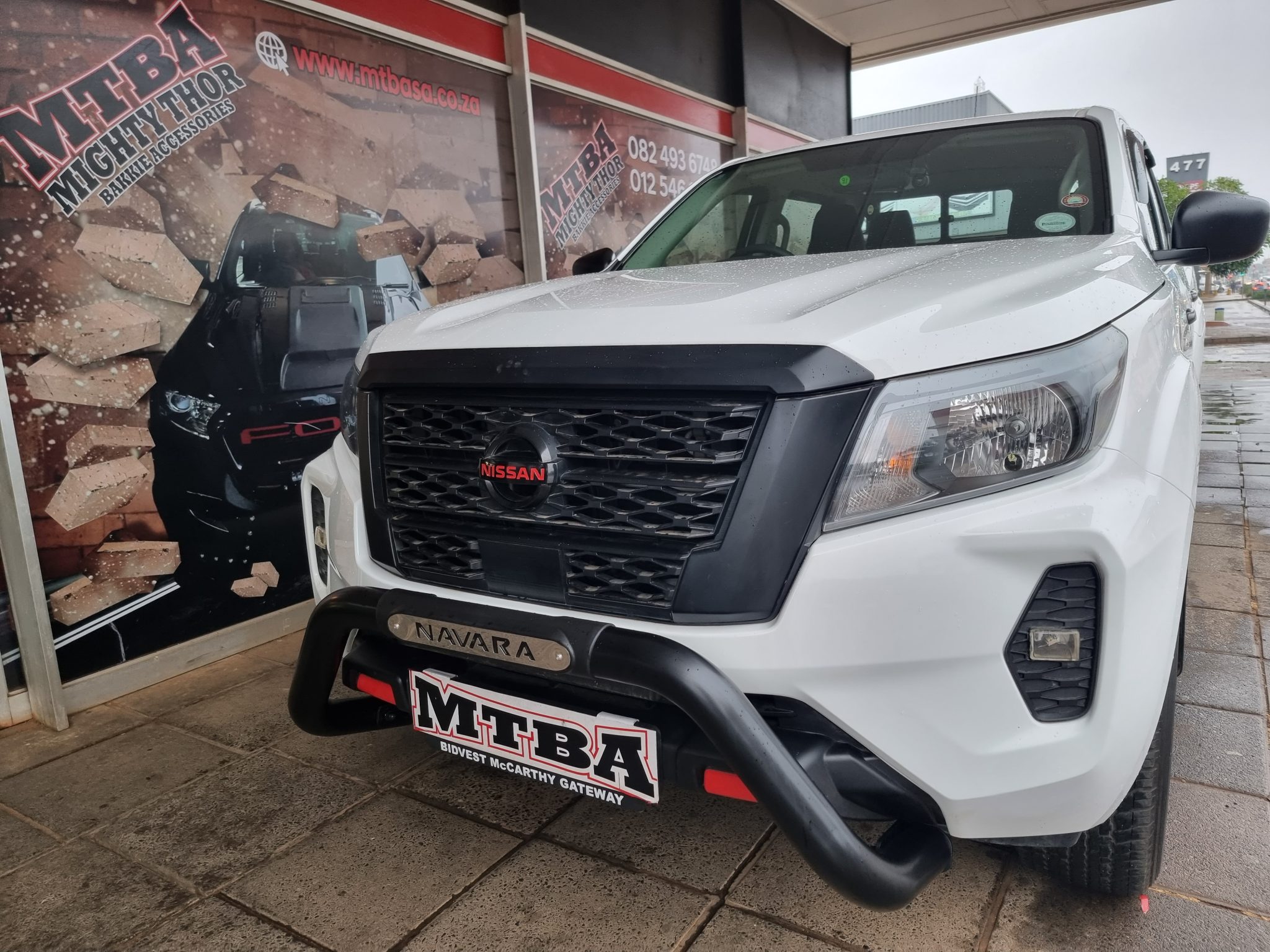 Nissan Navara 2021+ Nudge Bar (black) – Mighty Thor Bakkie Accessories