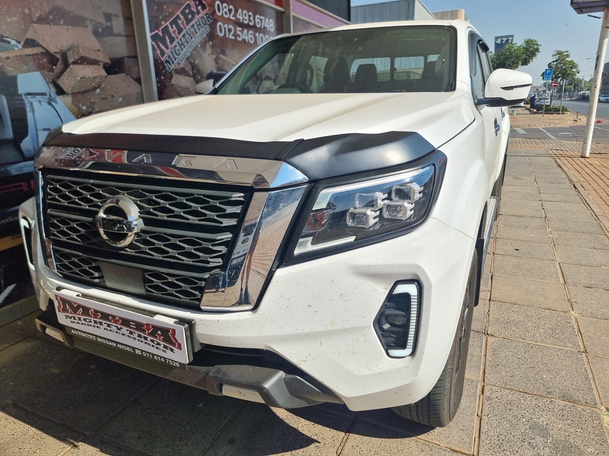 Nissan Navara 2021+ Bonnet Guard (stick on) – Mighty Thor Bakkie ...