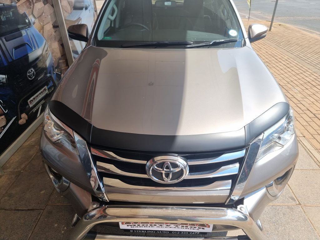 Toyota Fortuner 2016+ Bonnet Guard (stick on) – Mighty Thor Bakkie ...