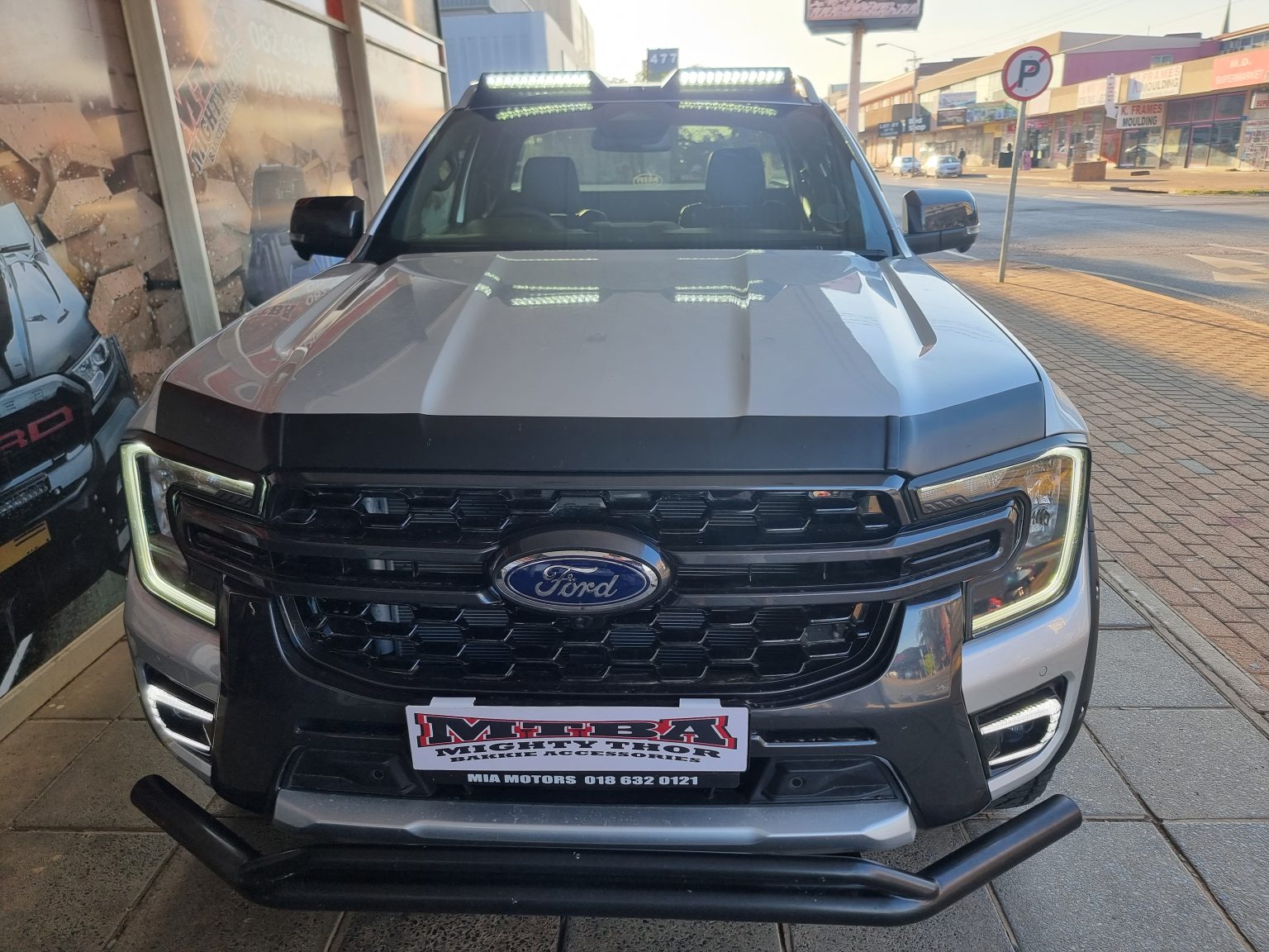 Universal Roof light BL (2 Led Bar) – Mighty Thor Bakkie Accessories